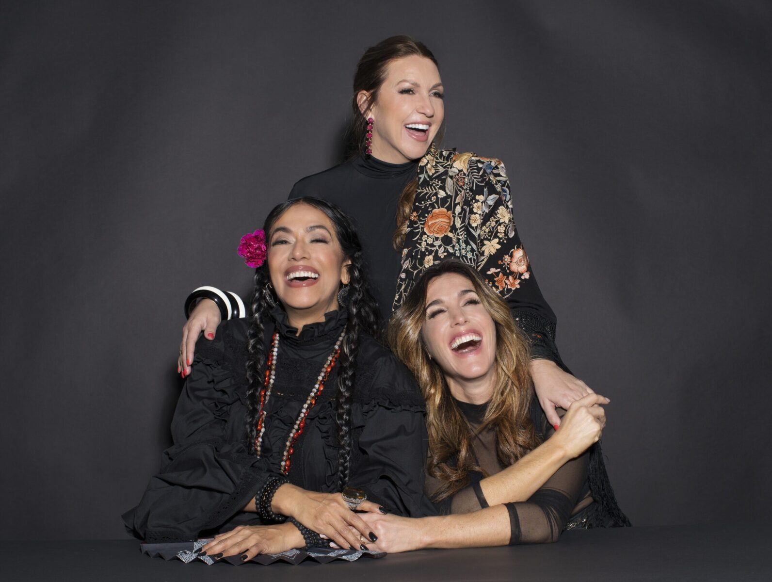 Lila Downs, Niña Pastori, Soledad Pastorutti: Saldar las deudas Con ...